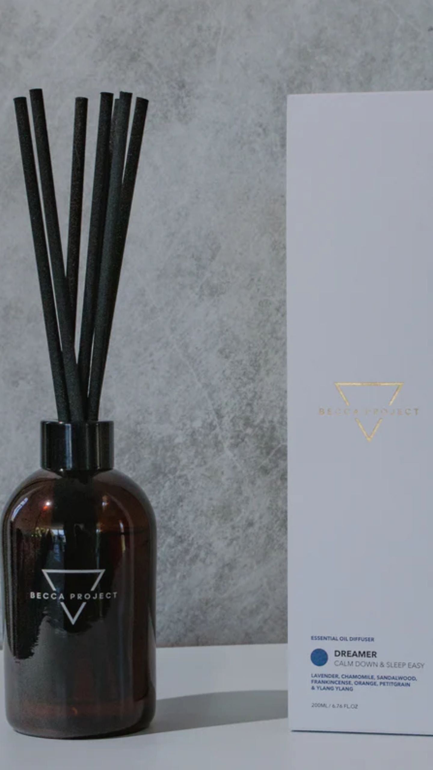 Becca Project Diffuser – Chalk & Charcoal